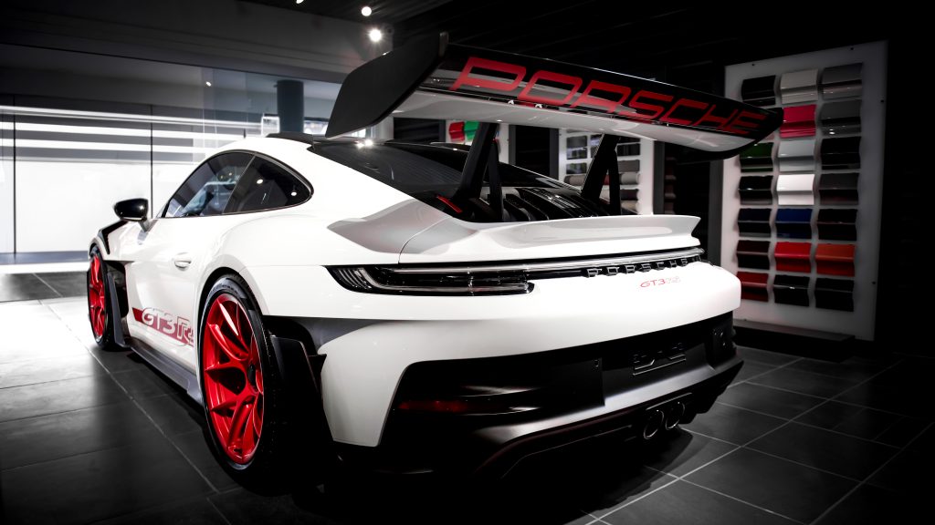 Porsche 911 GT3 RS, un deportivo con alta tecnología de competición que ...